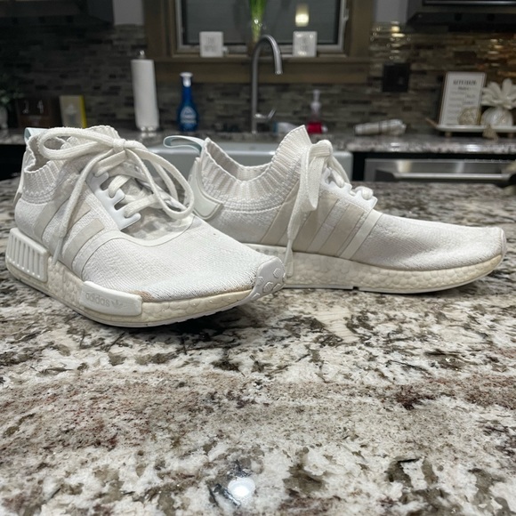 adidas | Shoes | Mens Adidas Die Weltmark Mit Den 3 | Poshmark